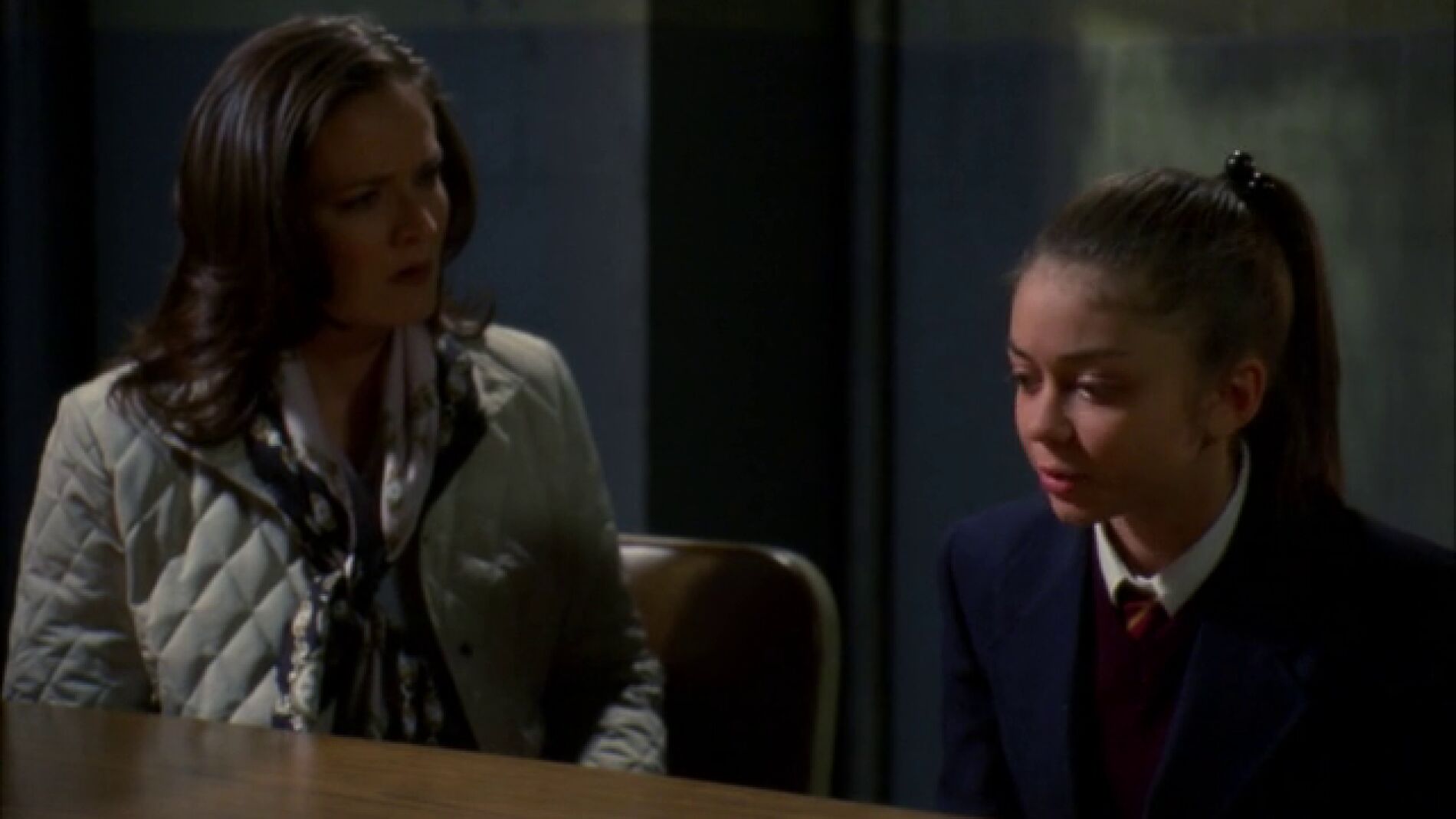 Una chica asesina a su compañera por ser mejor estudiante que ella