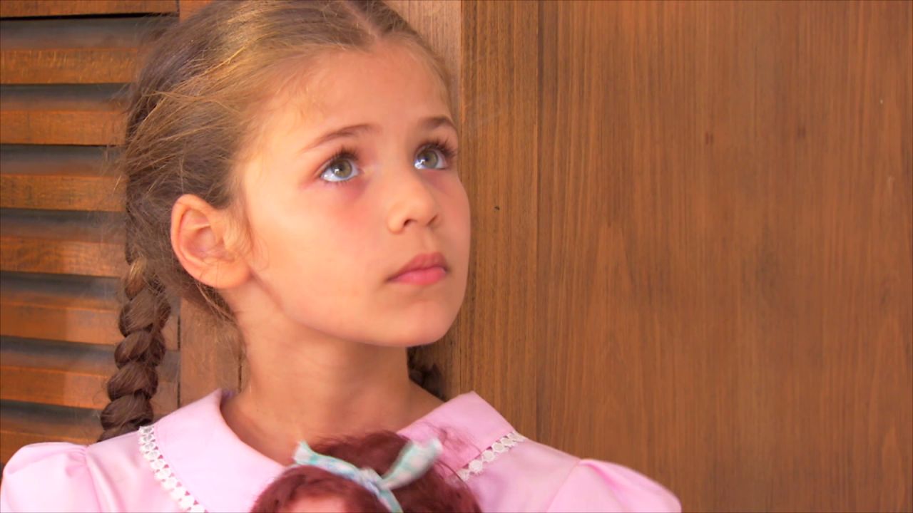 Arzu siente mucho odio por la pequeña Elif