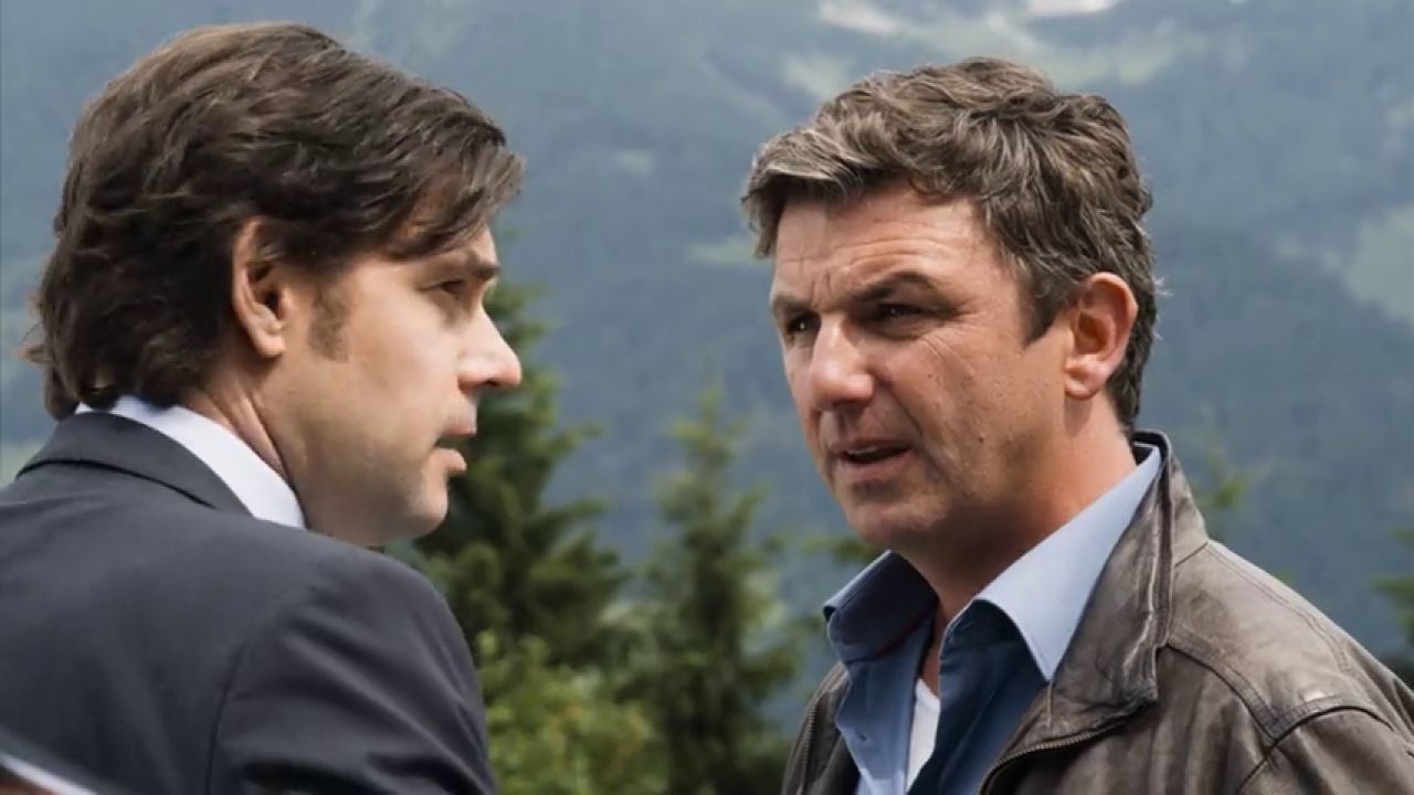 El Dr. Gruber descubre al verdadero padre de Max