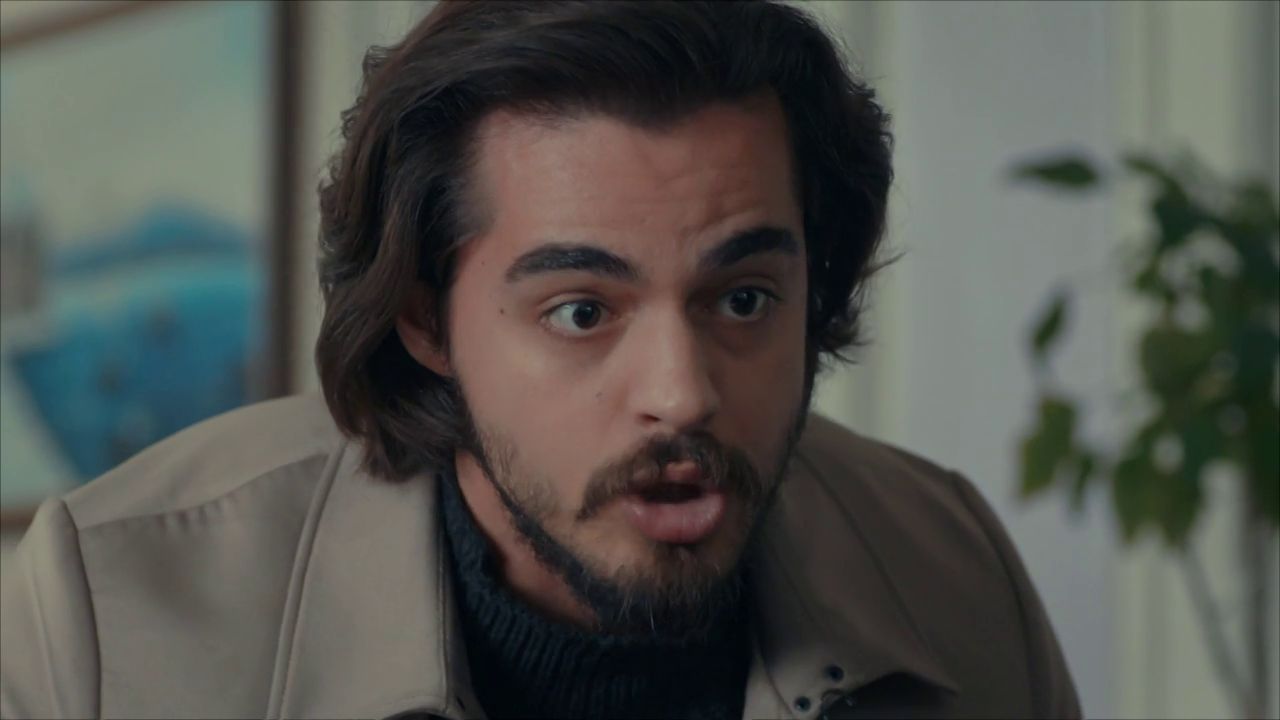 Selim necesita respuestas sobre su pasado: "¿Quién soy?"