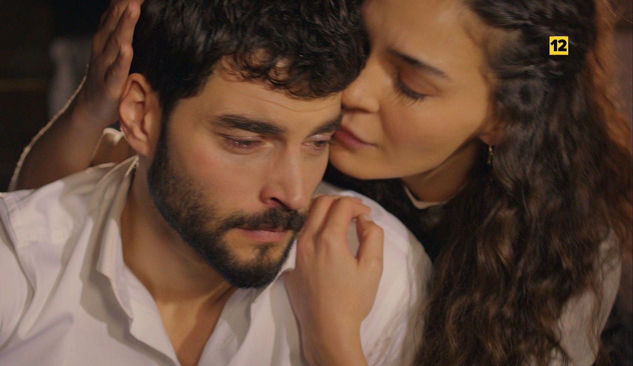 Miran y Reyyan pasan la noche juntos