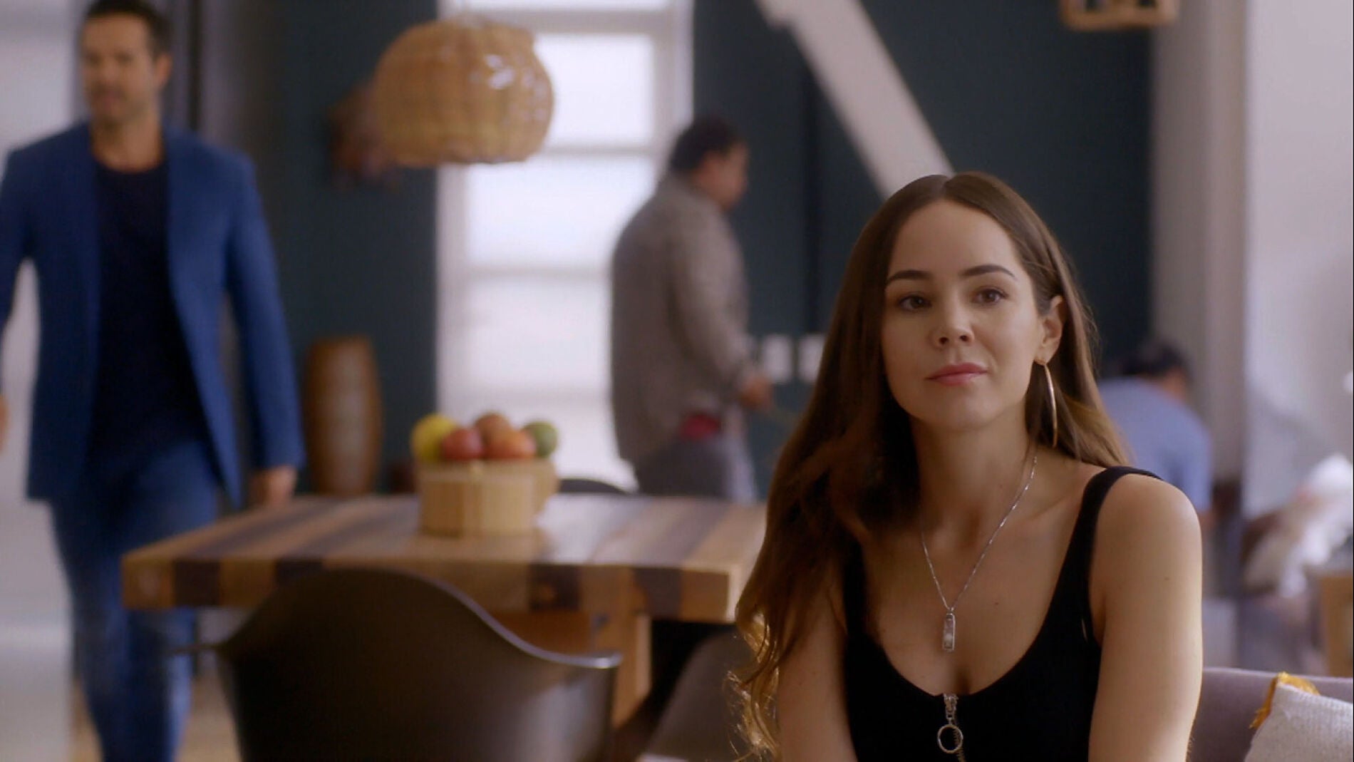 El sueño de Rubí se desmorona cuando conoce la casa de Alejandro