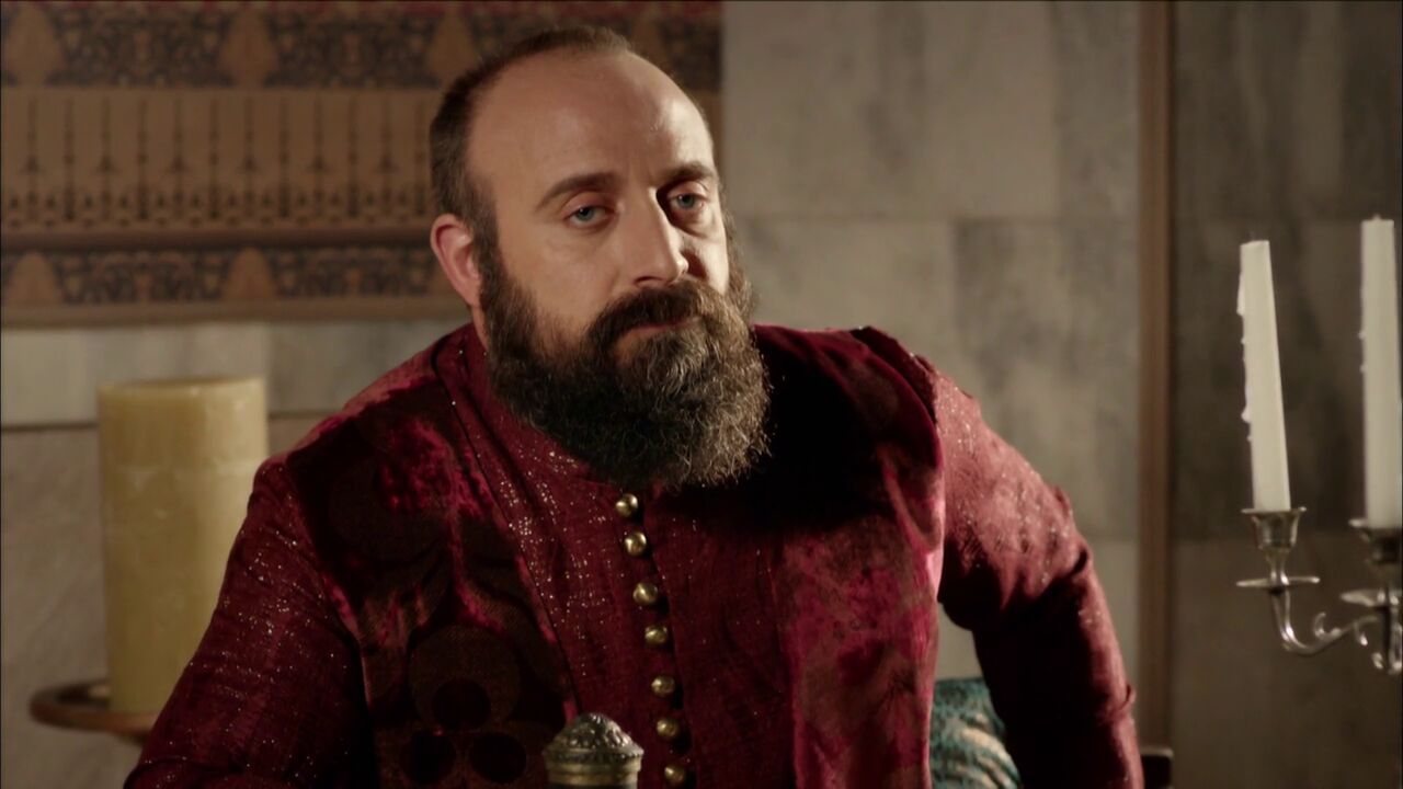 Solimán descubre con sorpresa las oscuras pretensiones de Ibrahim