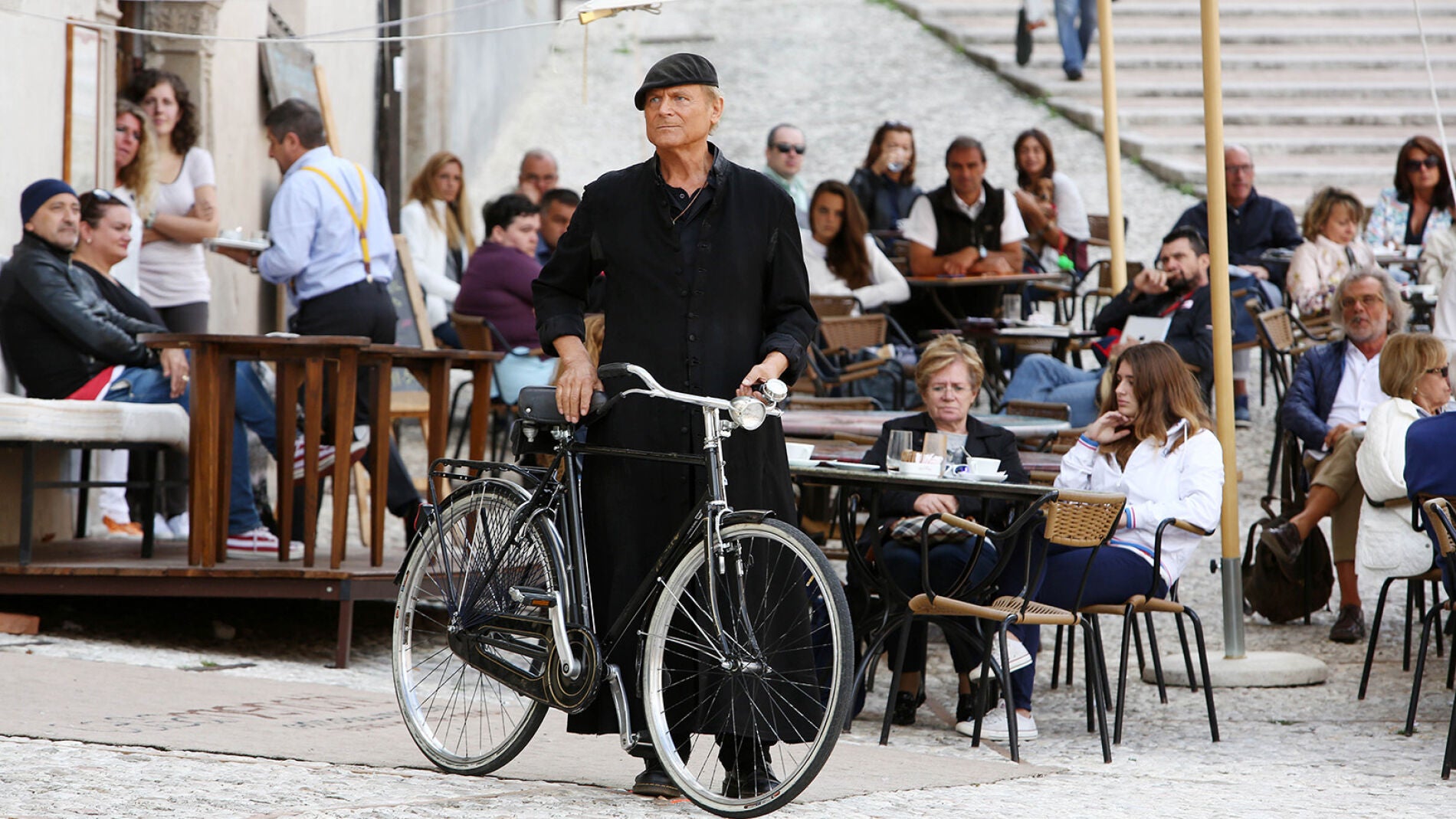 Conoce la historia y a los personajes de 'Don Matteo', la nueva serie ...