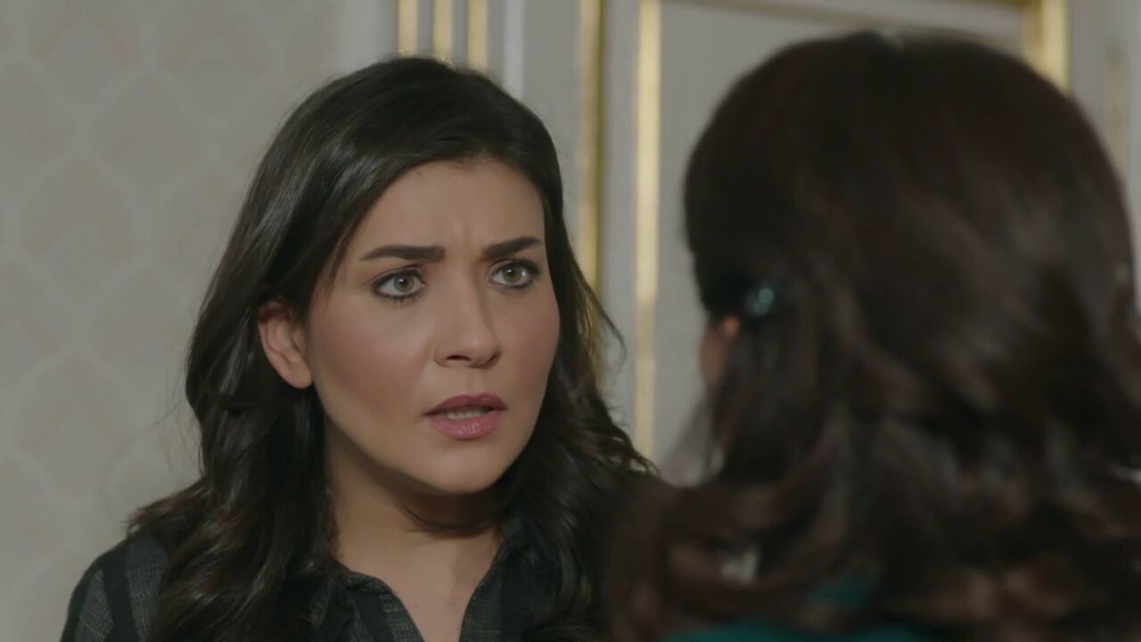 Nefise le revela a Azime la identidad de su secuestrador