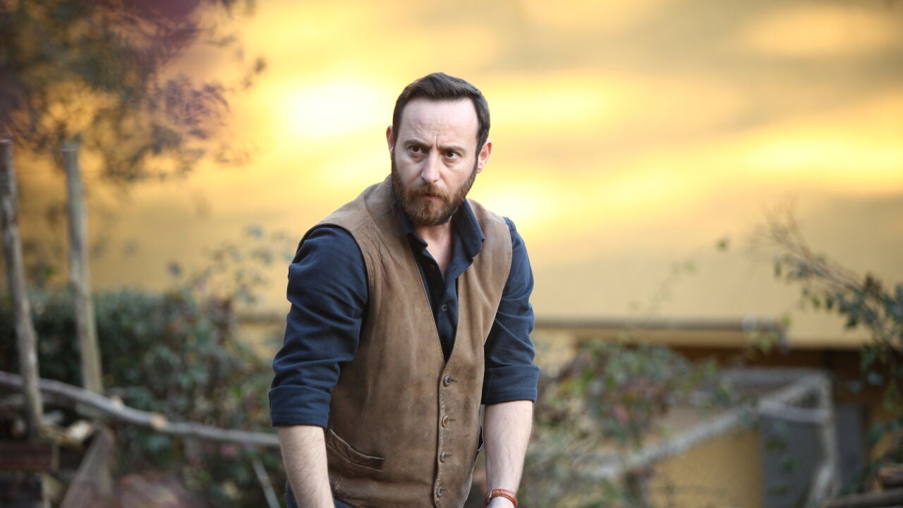 Metin es un hombre bondadoso que velará por el bienestar de Melissa