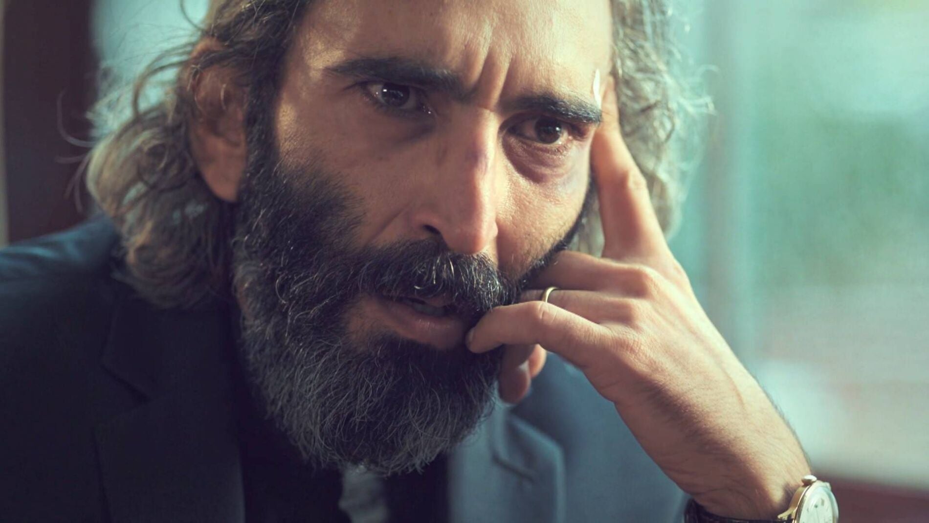 Adem no puede creer lo que Dilara ha hecho con el bebé que esperaban