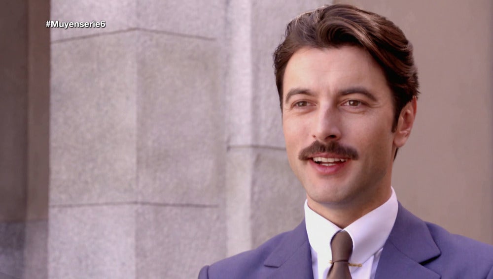 ¿Cuál es la serie que crió a Javier Rey y Adrián Lastra?