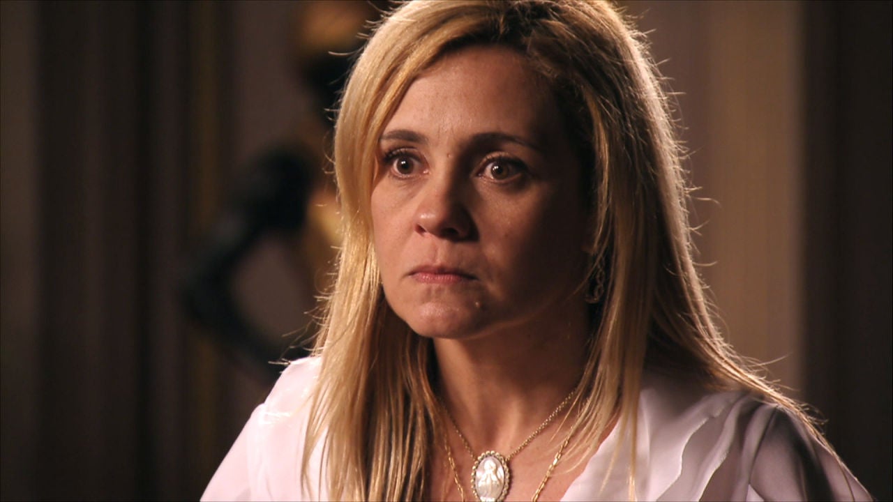 VÍDEO - AVENIDA BRASIL: Carmina descubre sus comprometedoras fotos con Max