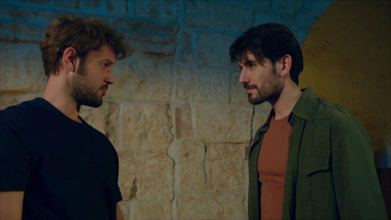 ¿Por qué se conocen Harun y Aslan Aslanbey?