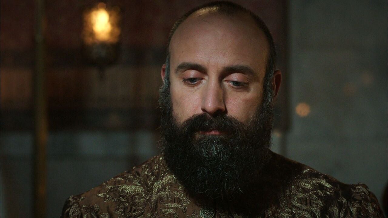 El sultán sigue escuchando noticias inquietantes sobre el ...