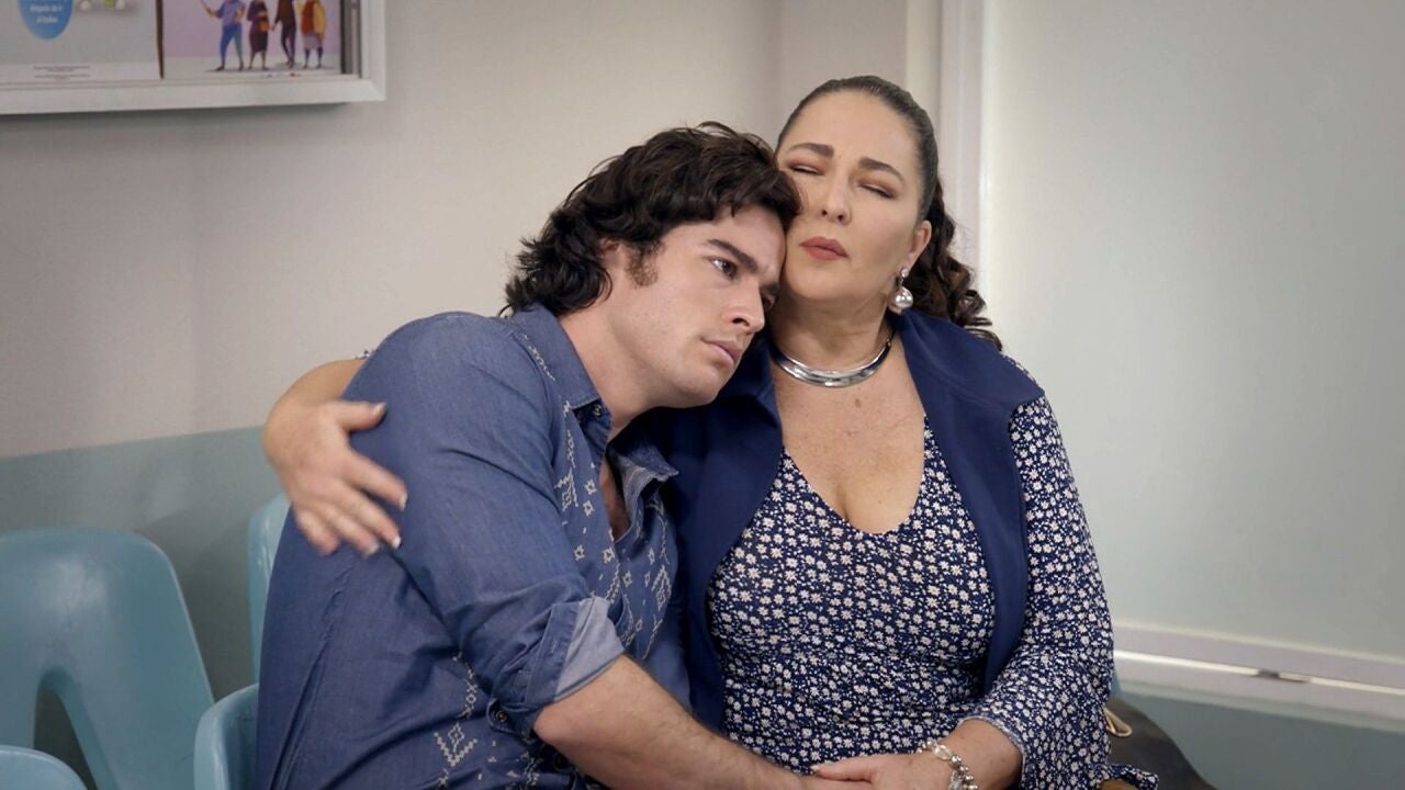 Mateo ya conoce la traición de Sandy y se prepara para una batalla larga con ella