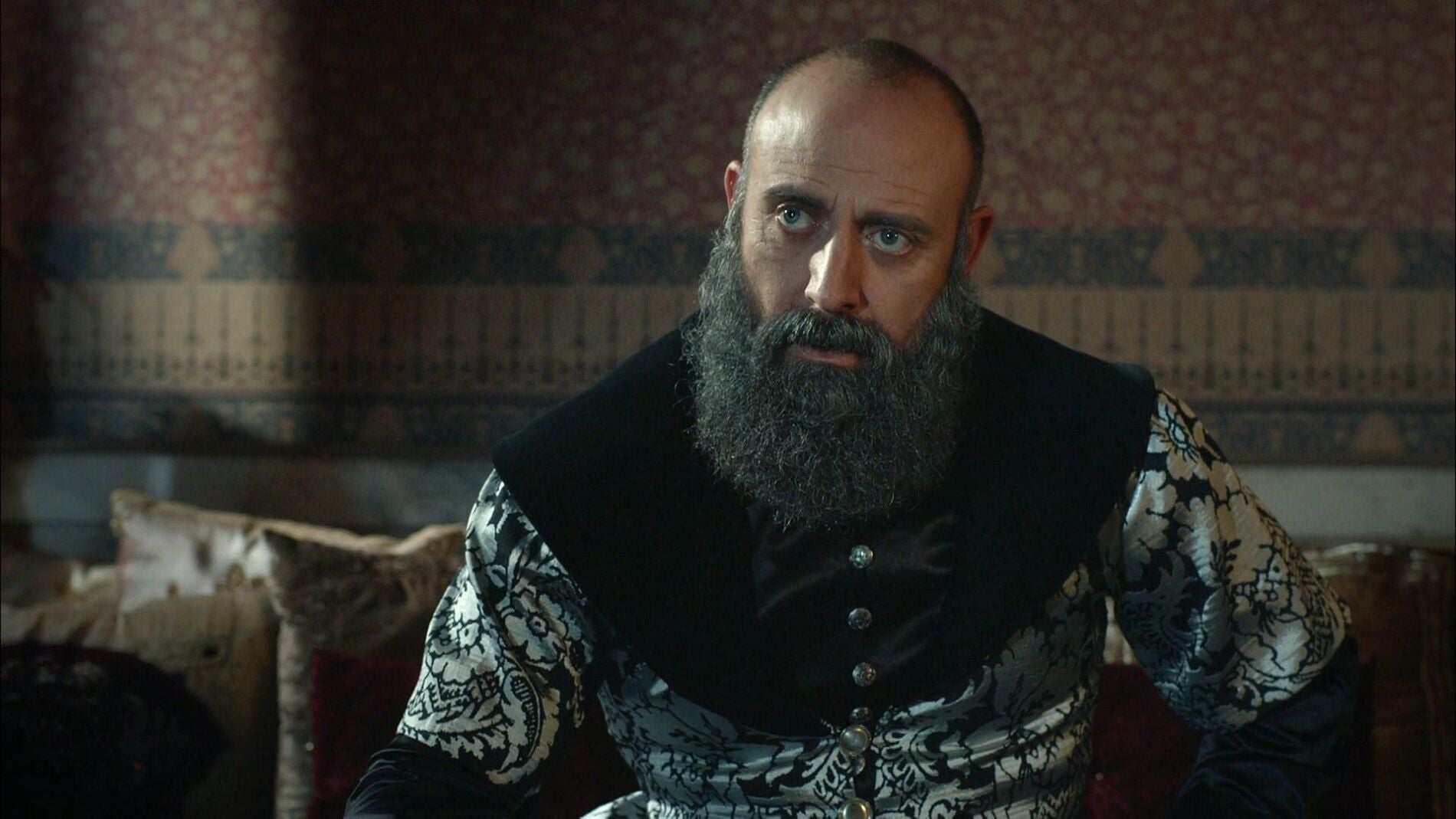 Solimán está furioso contra Hürren tras descubrir su gran secreto