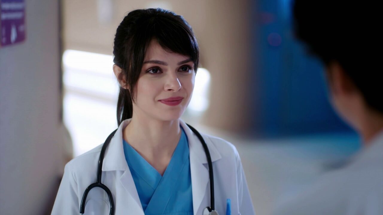 Nazli abre su corazón con Alí: “Has llenado mi vacío”