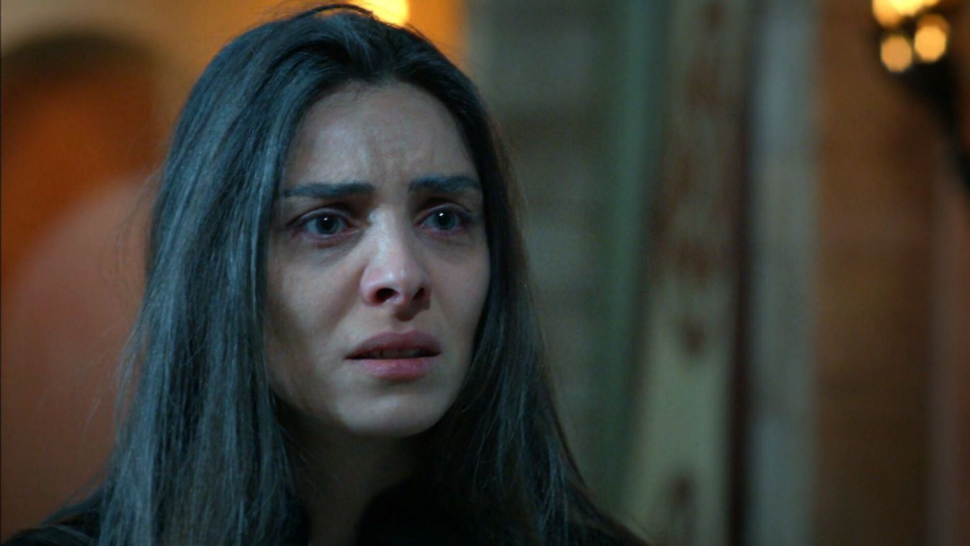 Mahidevran se enfrenta a Hürren y maldice a Solimán tras la muerte de ...