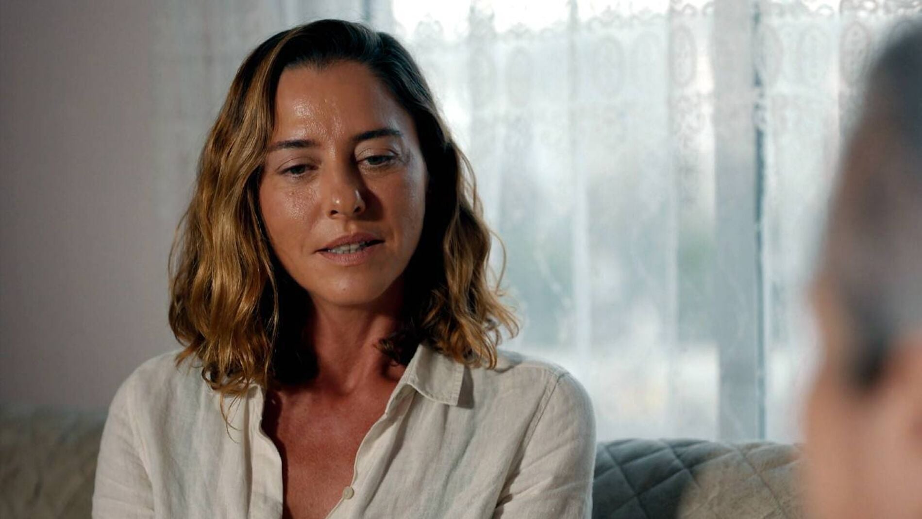 Cahide sale de prisión tras cumplir condena y no espera a Cemal tal y ...