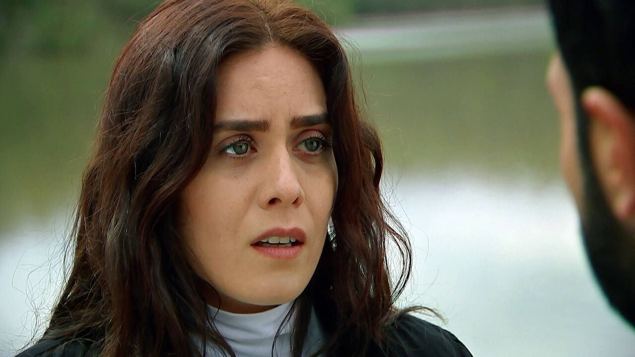 Melek le cuenta a Azad el secreto mejor guardado de los Kirkman