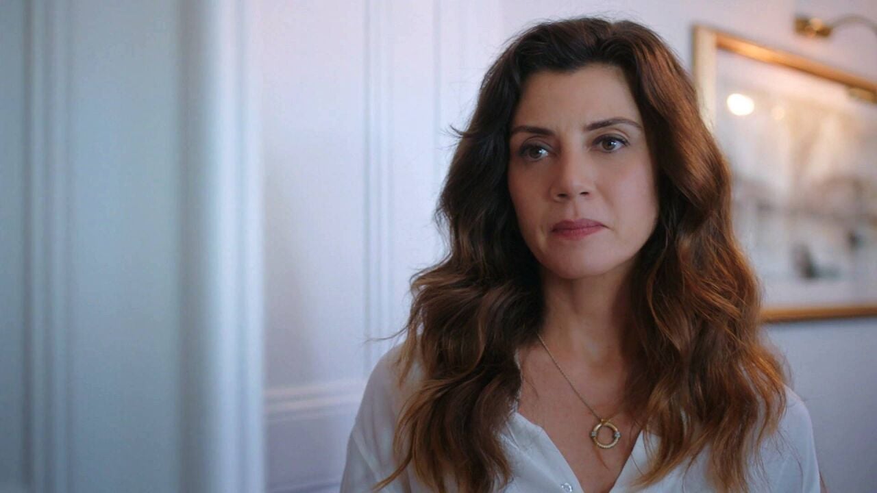 La primera gran decepción de Azra con su madre tras no cumplir lo que ...